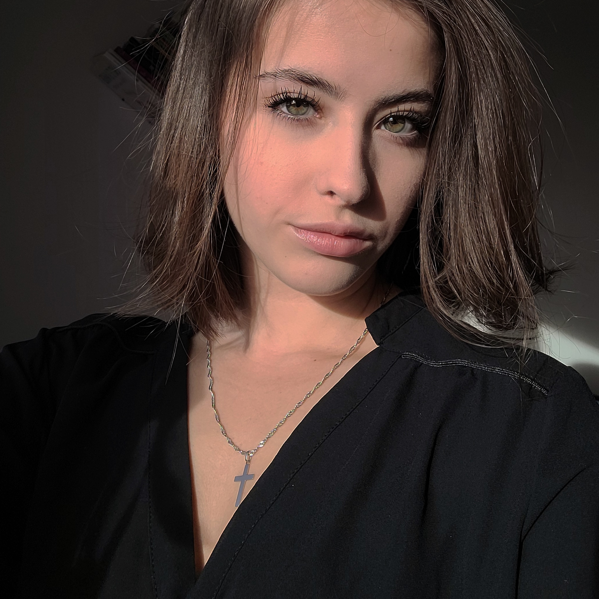 Sarah Besancon's Instagram, Twitter & Facebook on IDCrawl