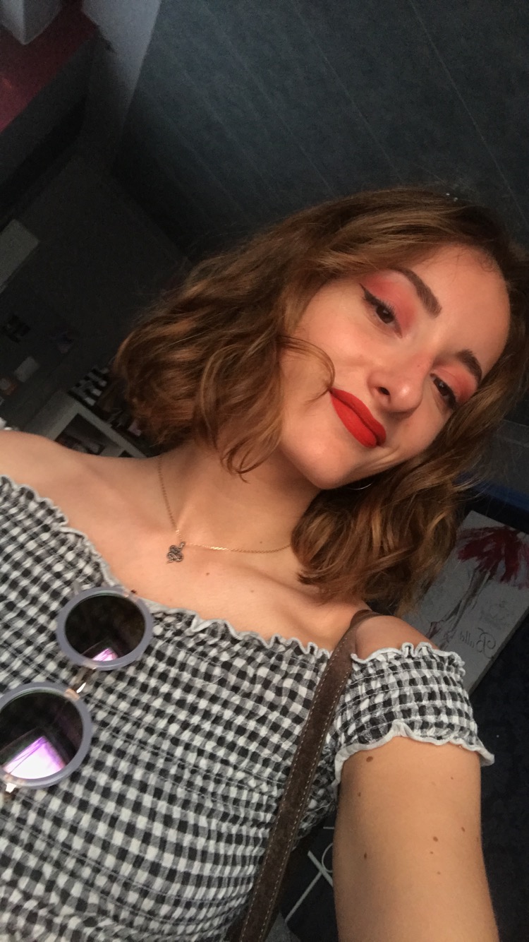 Alexandra Lyon's Instagram, Twitter & Facebook on IDCrawl