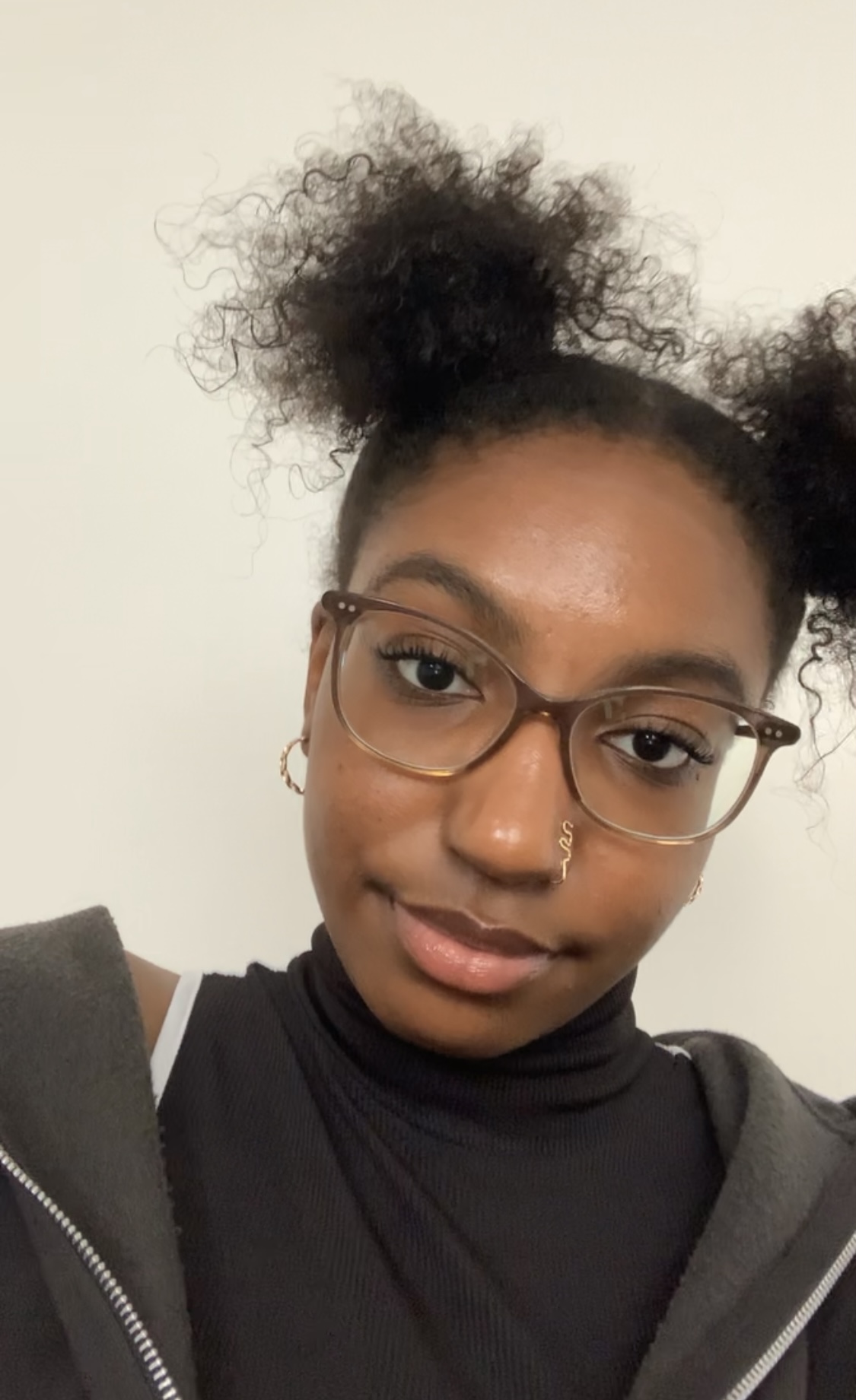 Eva Lyon's Instagram, Twitter & Facebook on IDCrawl